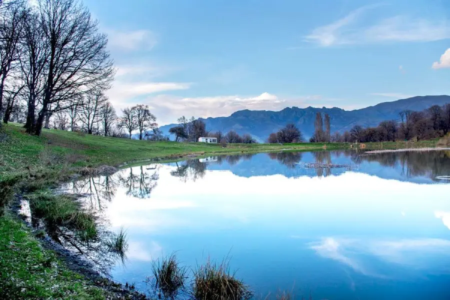 Tsover_Lake_2